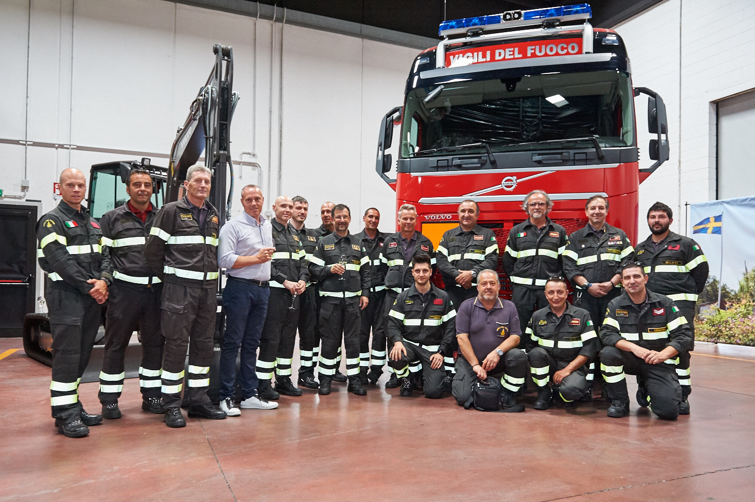 Volvo Group Italia al fianco dei pompieri italiani