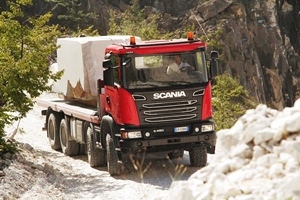 Il primo Scania 8x8 Euro 6 al lavoro nelle cave carraresi