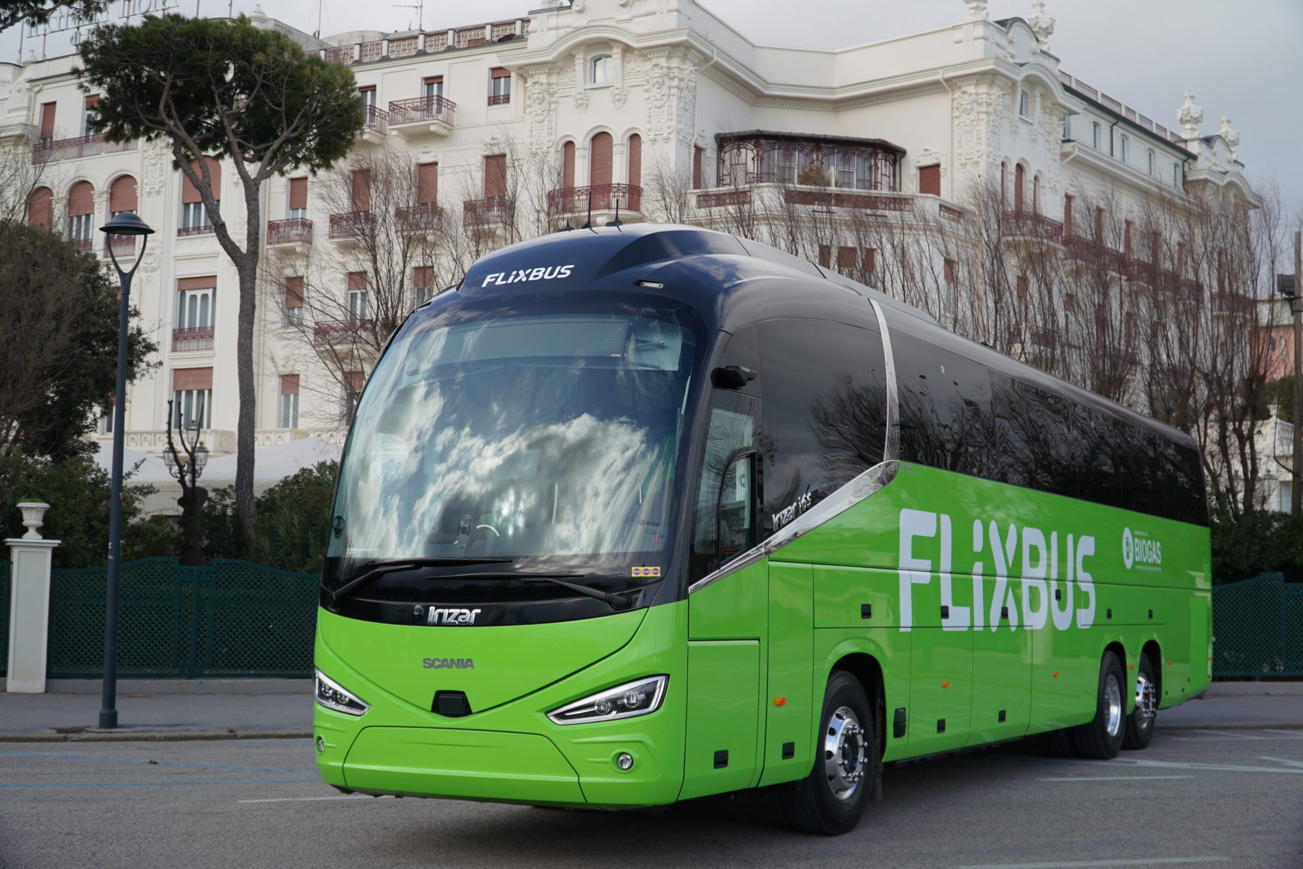 FlixBus lancia le prime linee a LNG in Italia