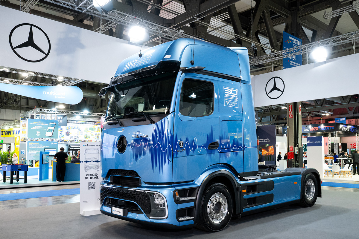 Daimler Truck Italia presente a Misano con il nuovo Event Show Truck